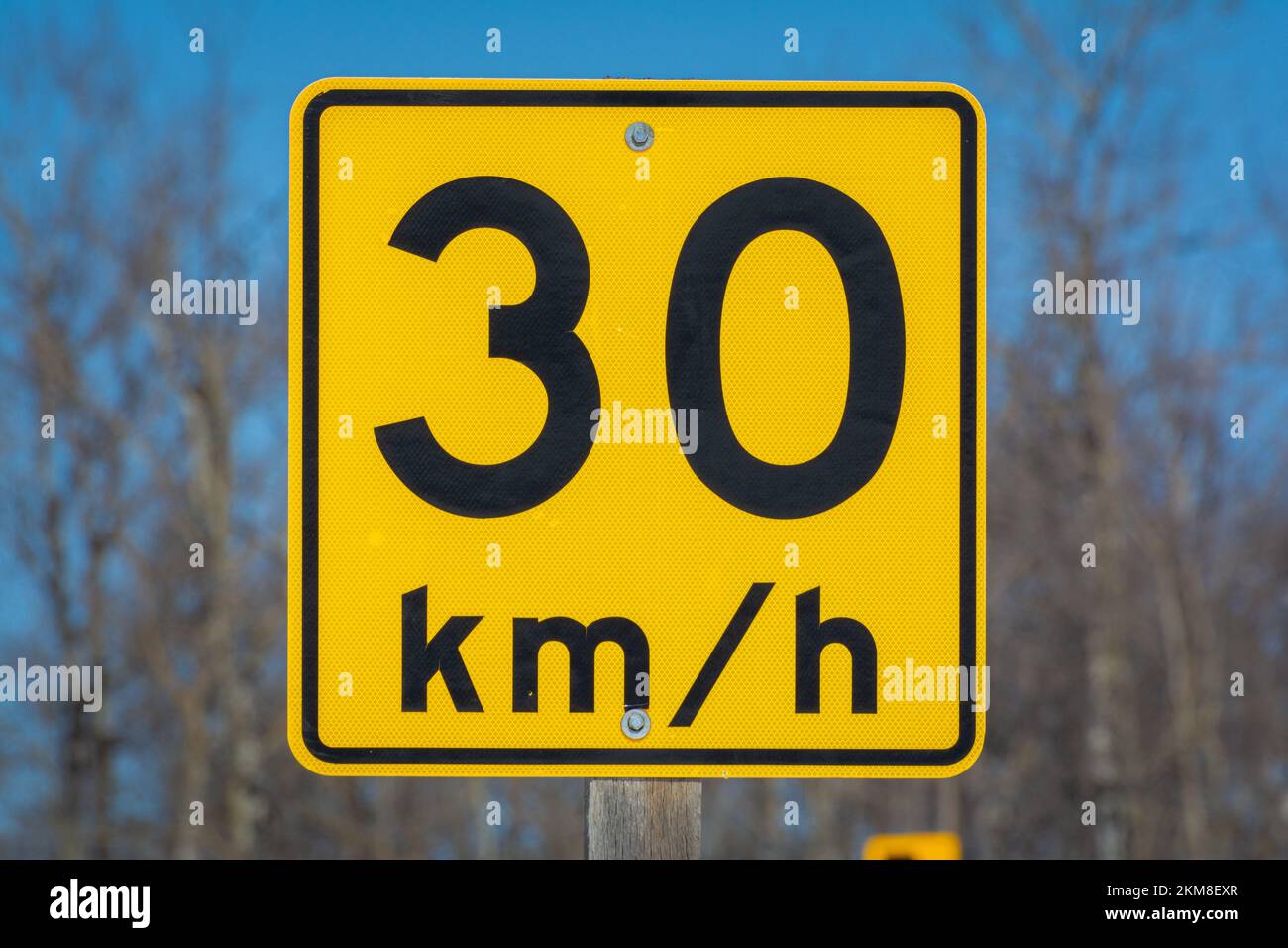30 street sign hi-res stock photography and images - Alamy