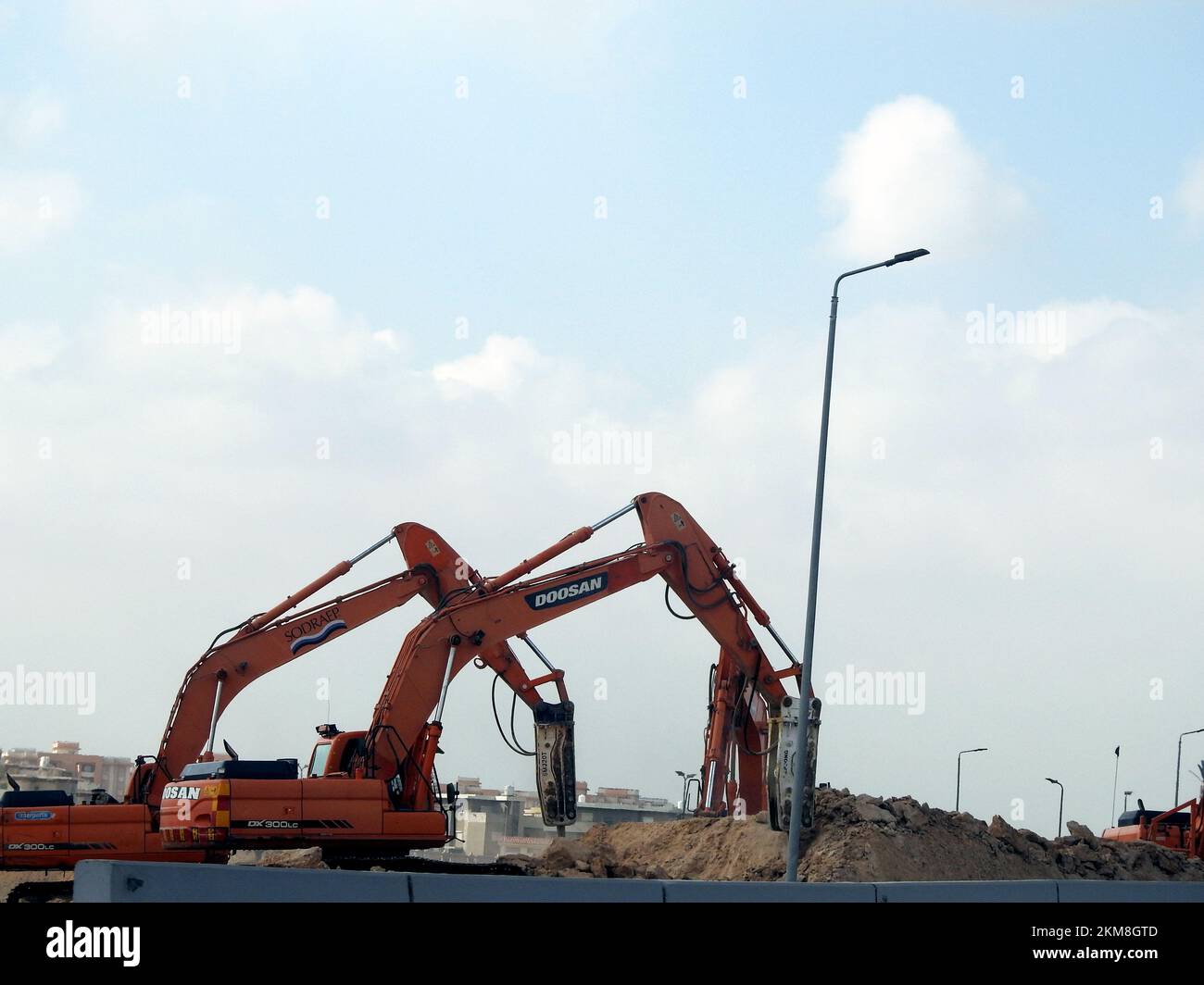 Removing demolition waste hi-res stock photography and images - Alamy