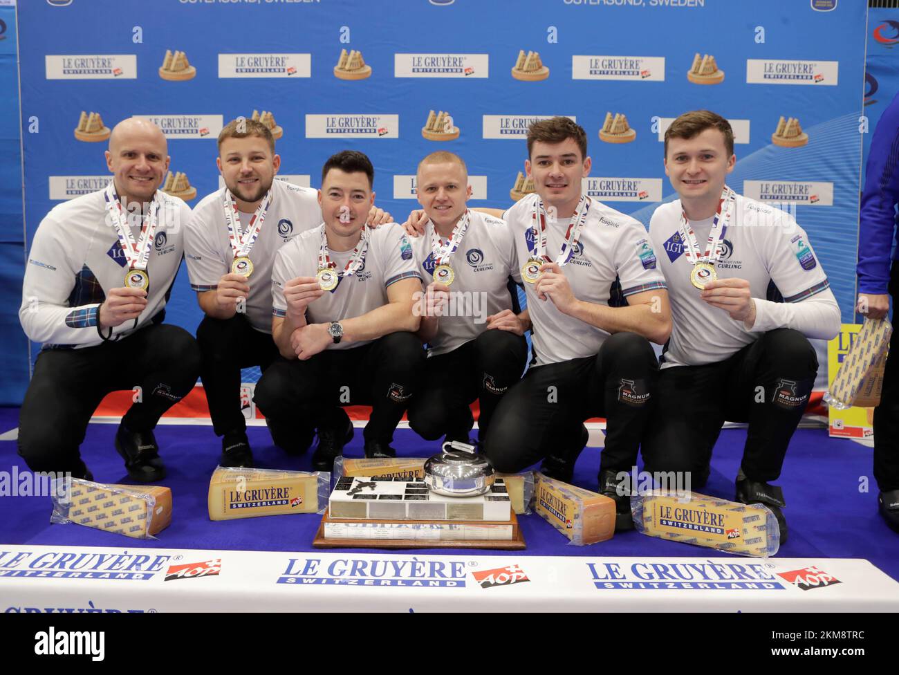 Scotland´s team Mouat from left coach Michael Goodfellow, Kyle Weddall ...