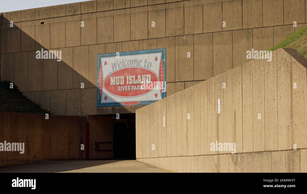 Welcome to Mud Island River Park - MEMPHIS, UNITED STATES - NOVEMBER 07 ...