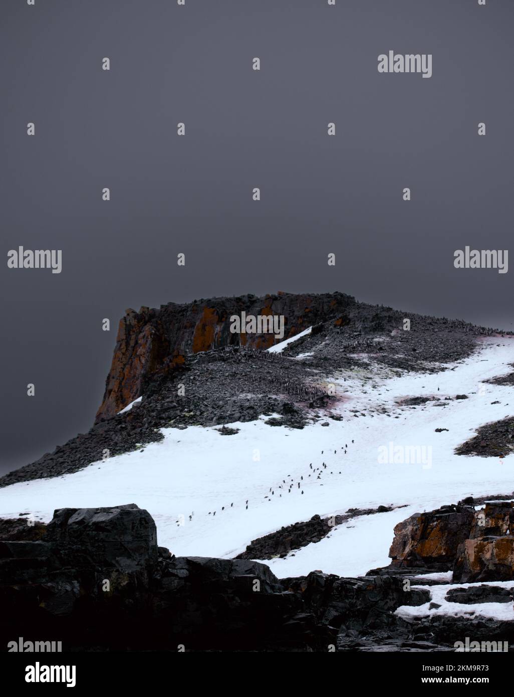 Flat top rock hi-res stock photography and images - Alamy