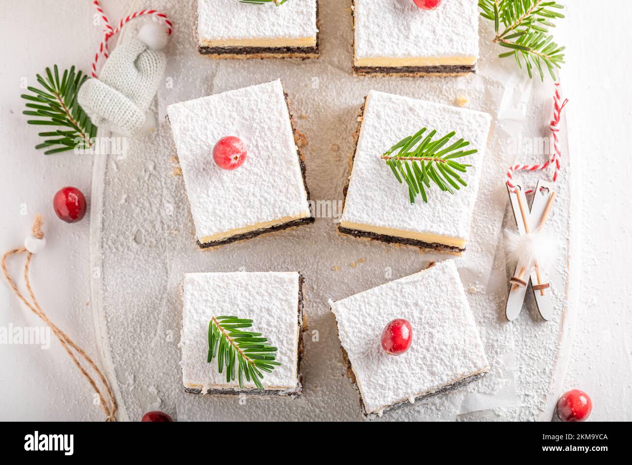 Sweet poppy seed cheesecake for Christmas as perfect a festive dessert ...