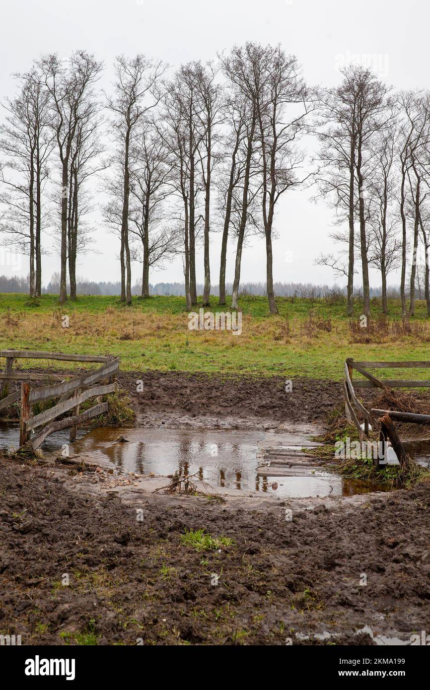 Mud ruts hi-res stock photography and images - Alamy