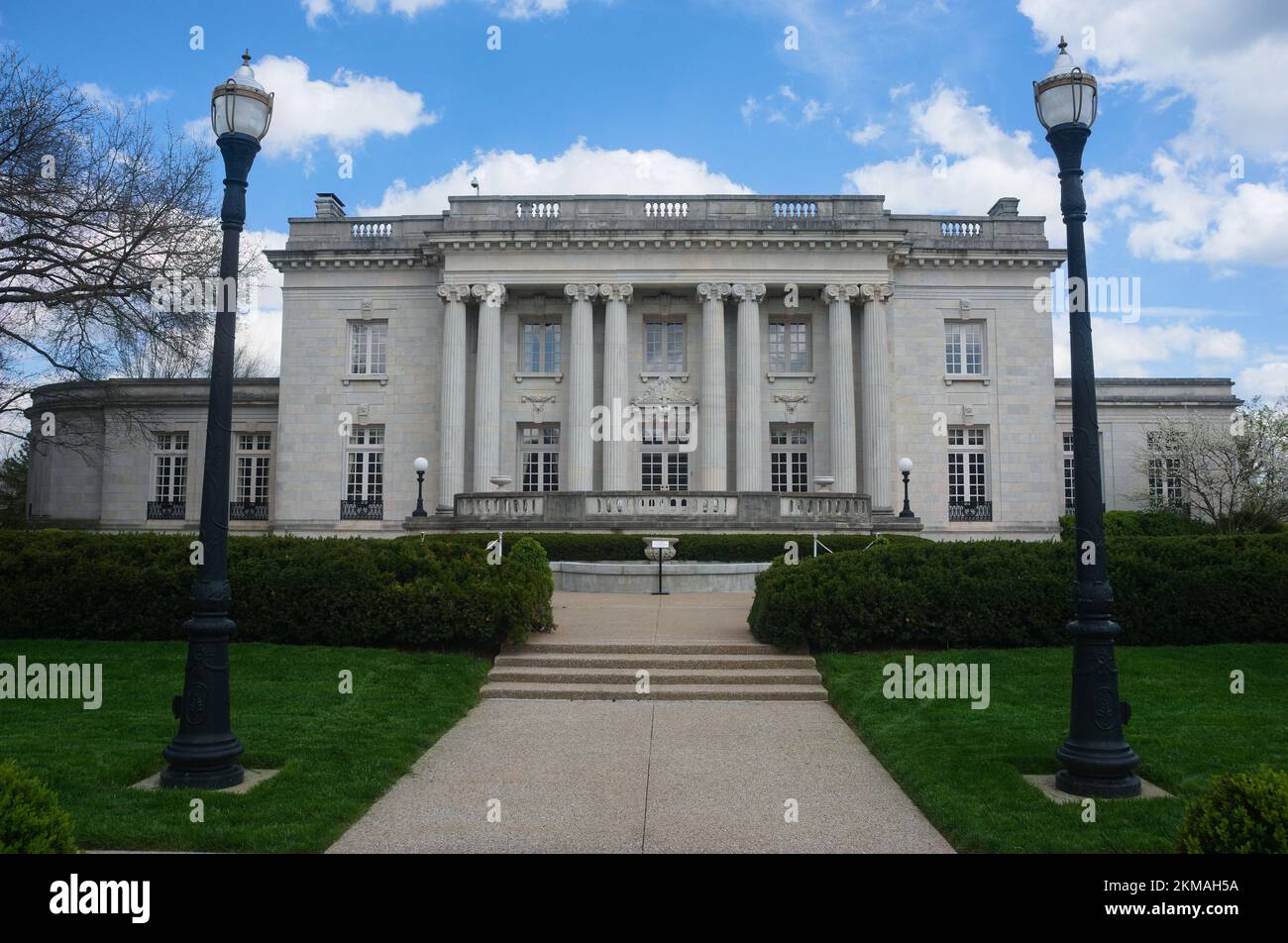 Historic mansion kentucky hi-res stock photography and images - Alamy