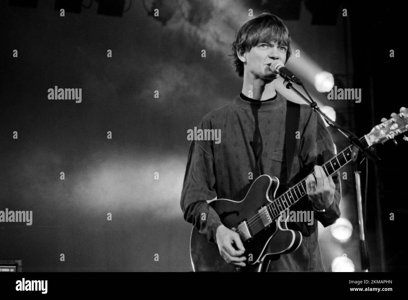 House of love band hi-res stock photography and images - Alamy