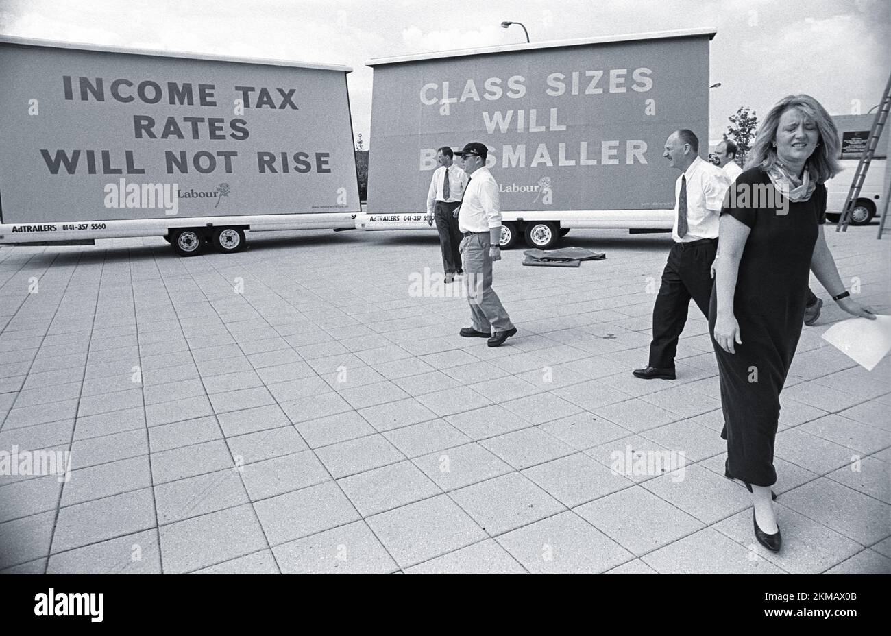 2 Billboards, New Labour Election Campaign 1997 Stock Photo - Alamy