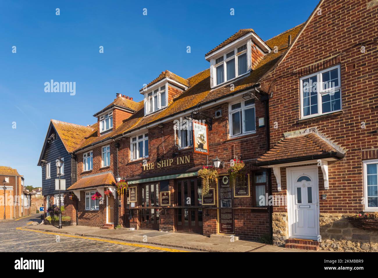 England, Kent, Folkestone, The Ship Inn Pub Stock Photo - Alamy