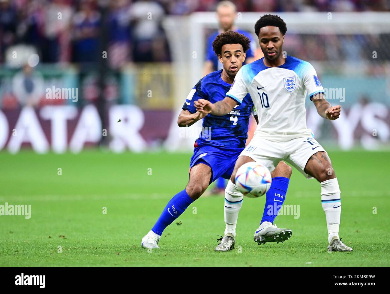 v.l. Tyler Adams, Raheem Sterling (England)Al Khor, 25.11.2022, FIFA ...