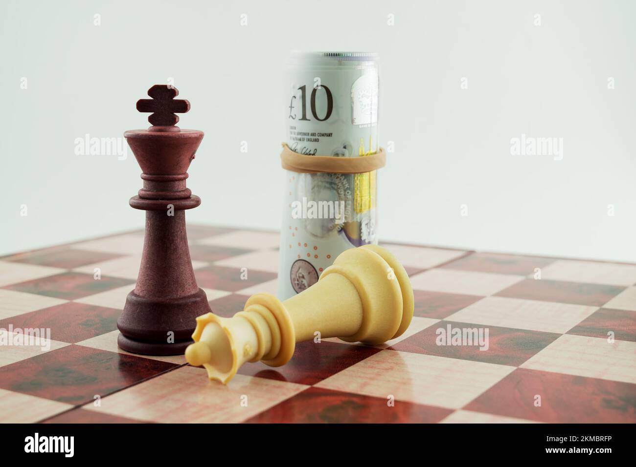 Figures of chess chessboard on white background Stock Photo - Alamy