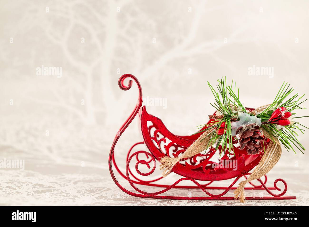 Christmas ornaments on background, close-up, isolated Christmas Toys ...