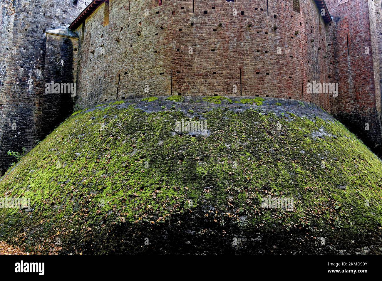 Castell Coch or Castle Coch - The Red Castle, Tongwynlais, Cardiff ...