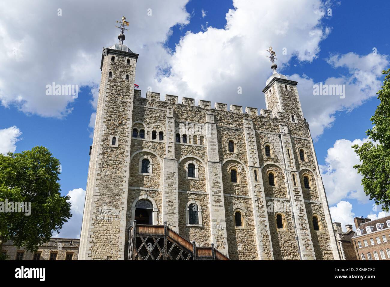 Inside the tower of london hi-res stock photography and images - Alamy