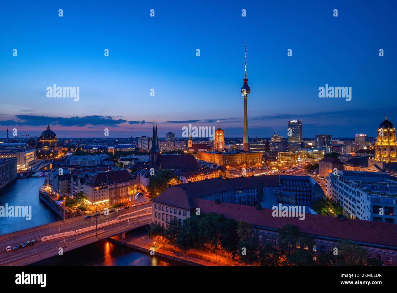 Rathaus berlin sunrise hi-res stock photography and images - Alamy