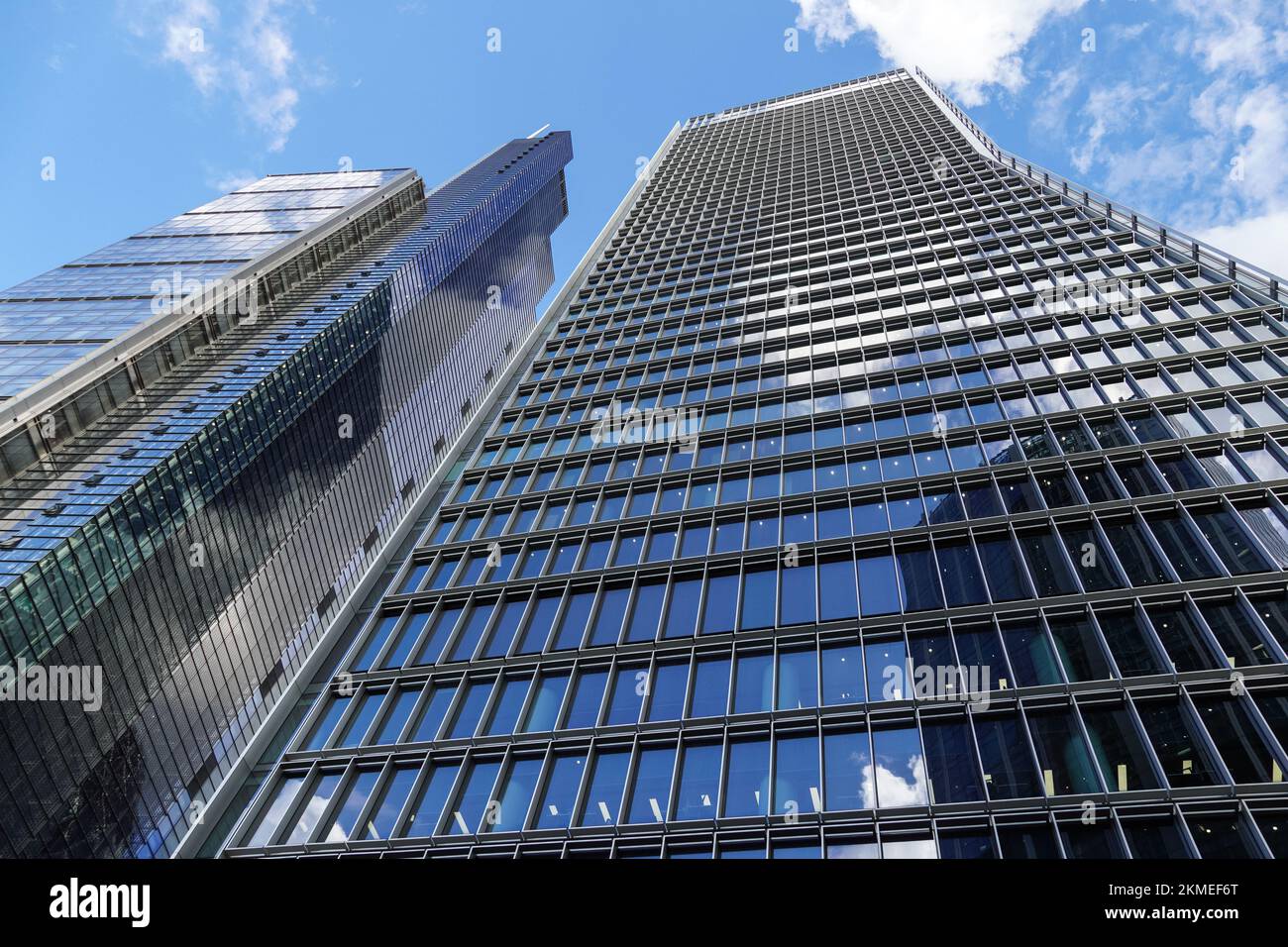 100 Bishopsgate skyscraper and Heron Tower, 110 Bishopsgate buildings ...