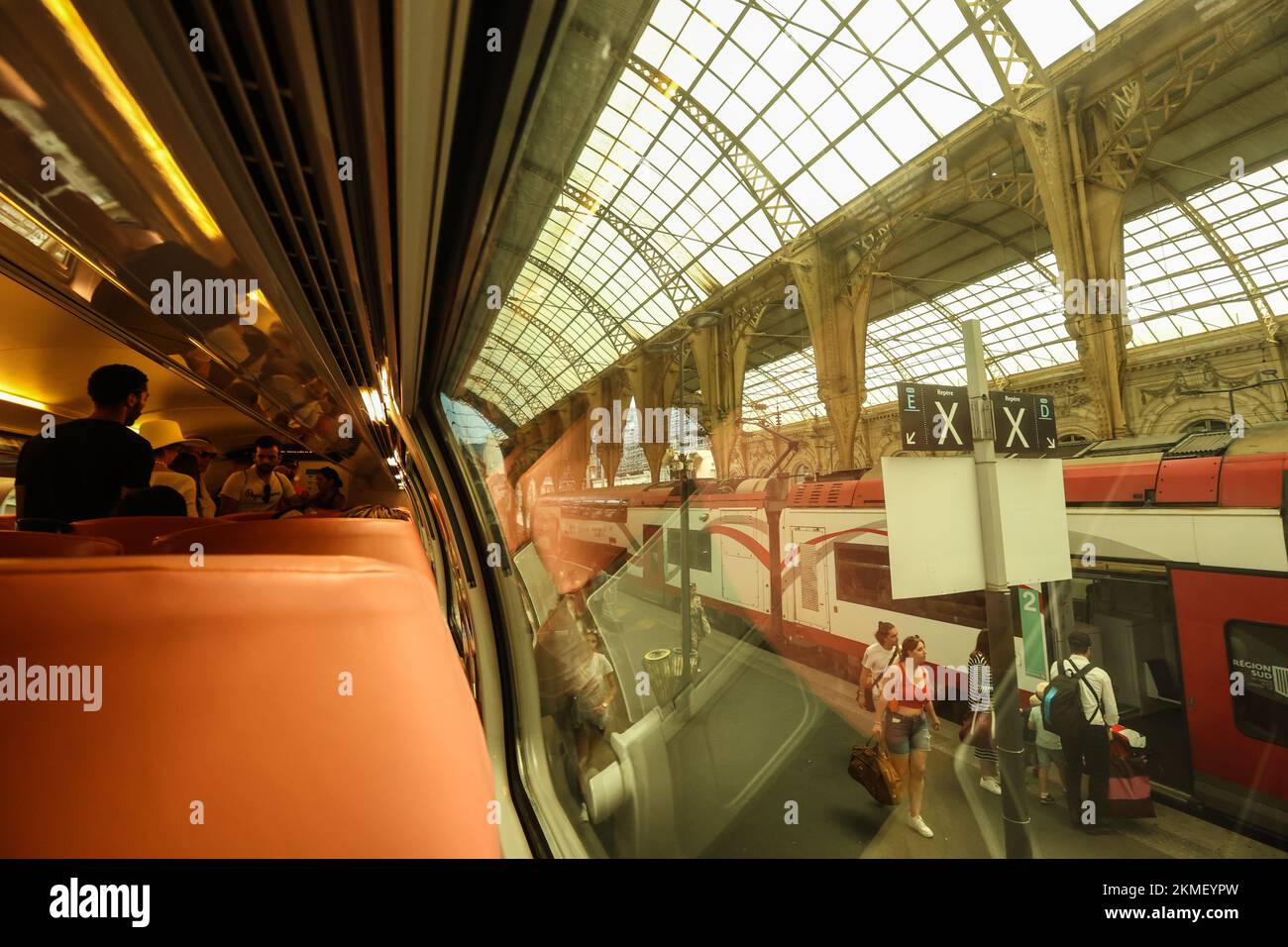 Sncf ter double decker train hi-res stock photography and images - Alamy