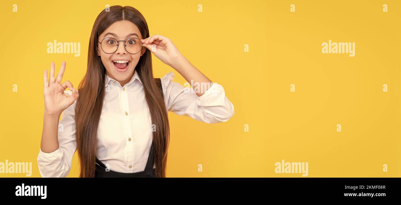 Hello child hi-res stock photography and images - Alamy