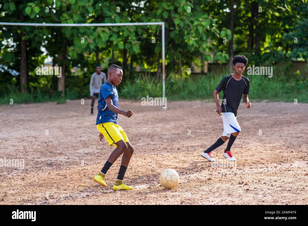 Ghana kids playing soccer hi-res stock photography and images - Alamy
