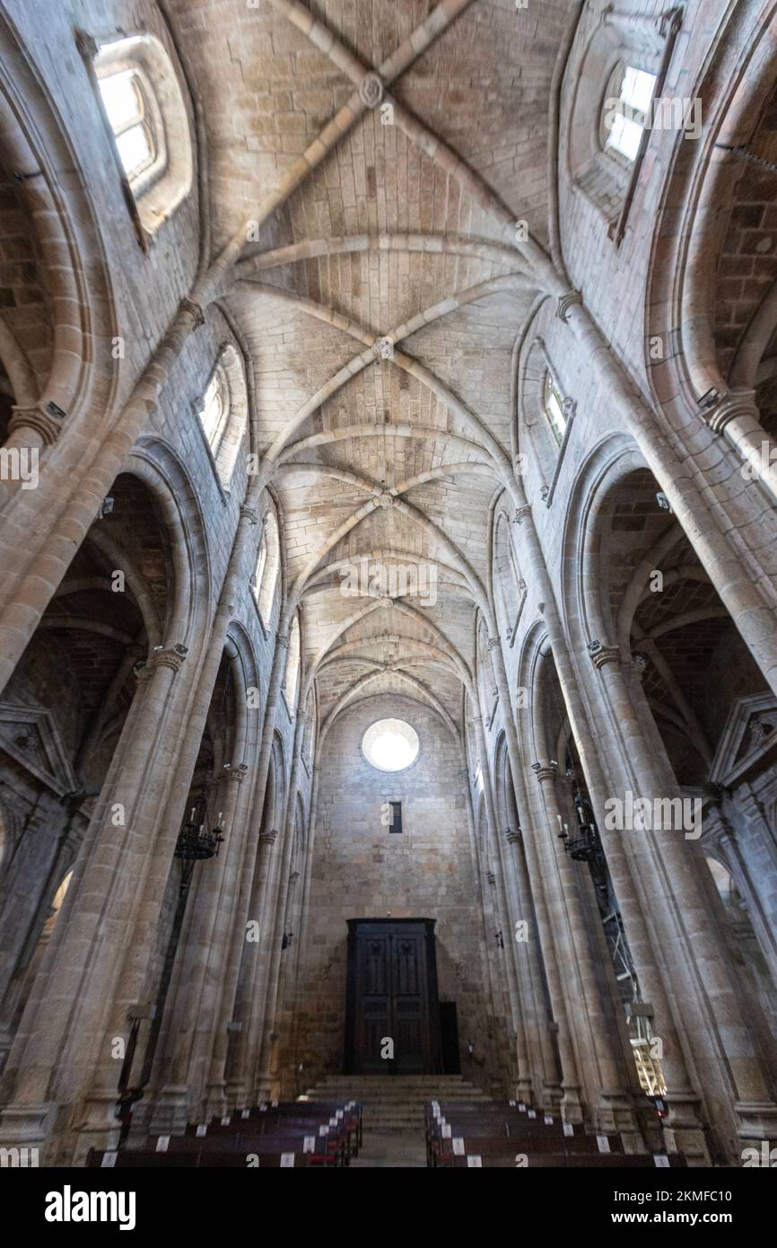 Nave of Guarda Cathedral, Guarda, Portugal Stock Photo - Alamy