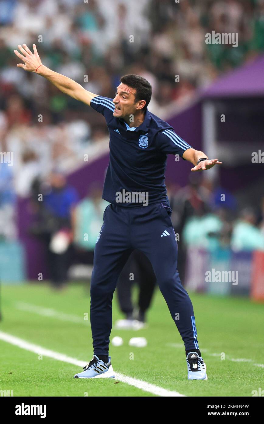 Lionel scaloni 2022 world cup hi-res stock photography and images - Alamy