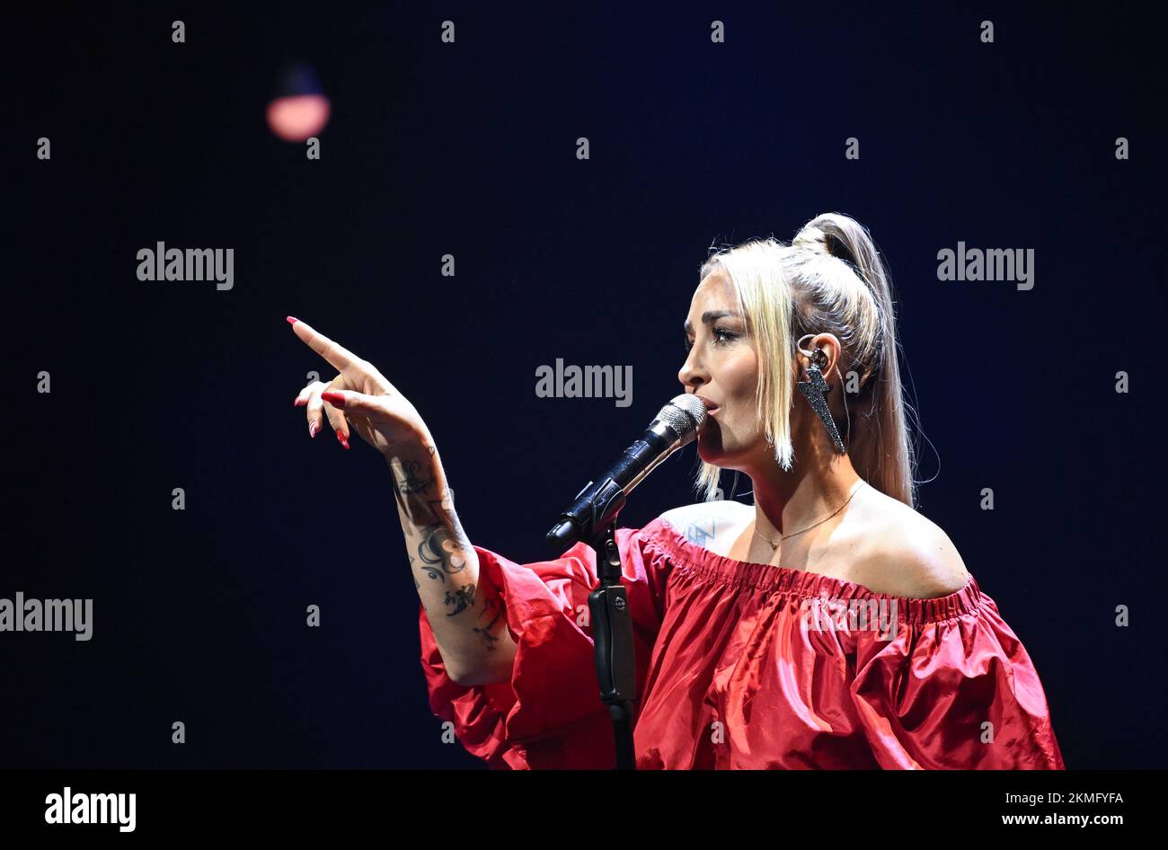 Berlin, Germany. 26th Nov, 2022. Singer Sarah Connor takes the stage at ...