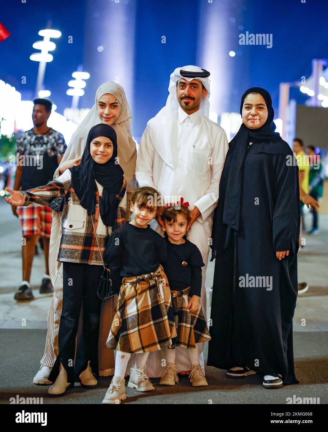 Doha, Catar. 26th Nov, 2022. Qatari family during FIFA World Cup Qatar ...