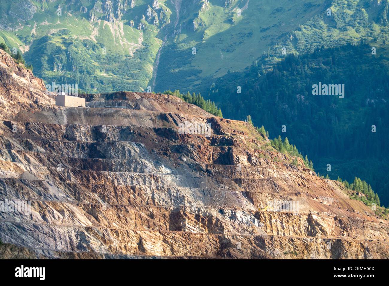 Sprengung bergbau hi-res stock photography and images - Alamy
