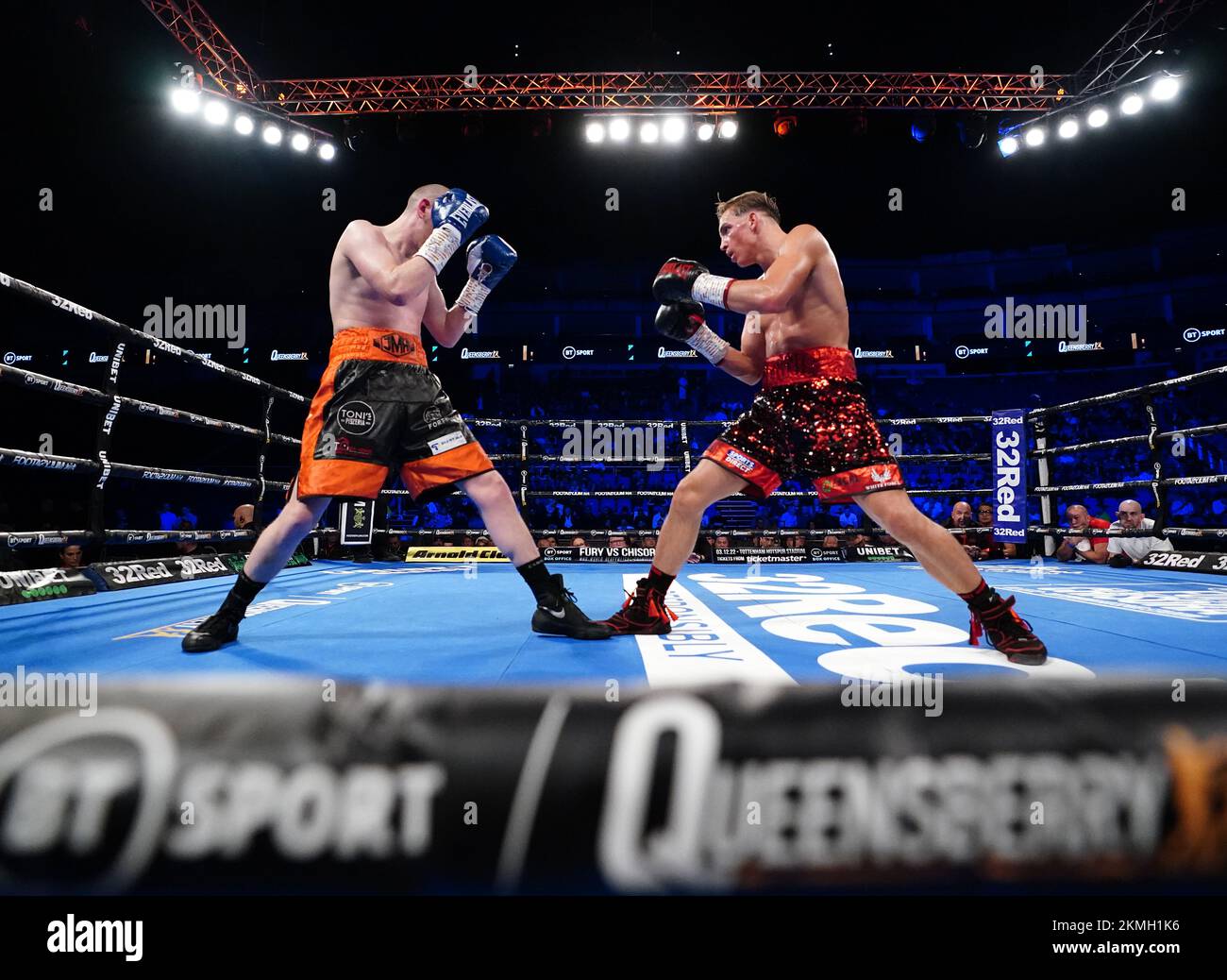 Joe Ham (left) and Dennis McCann in the super bantam weight bout at The ...