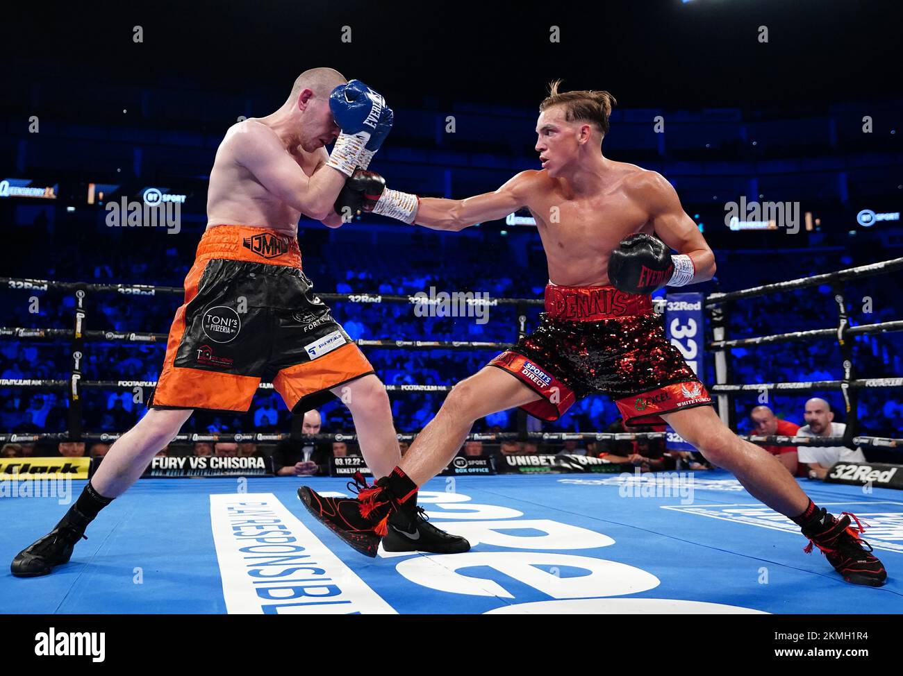 Joe Ham (left) and Dennis McCann in the super bantam weight bout at The ...