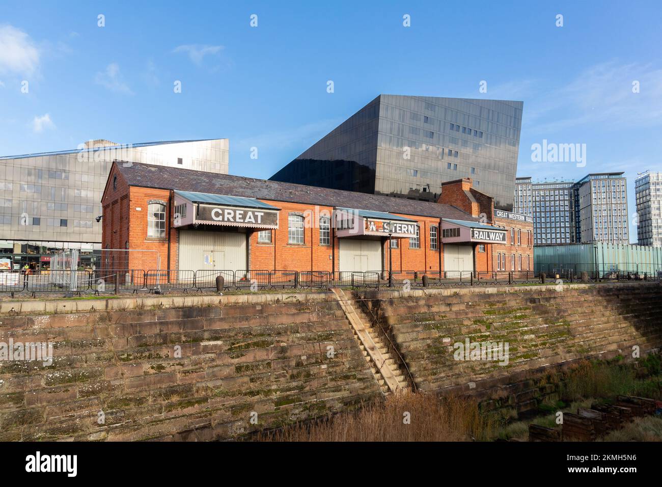 Liverpool, UK: Great Western Railway warehouse, Canning graving docks ...