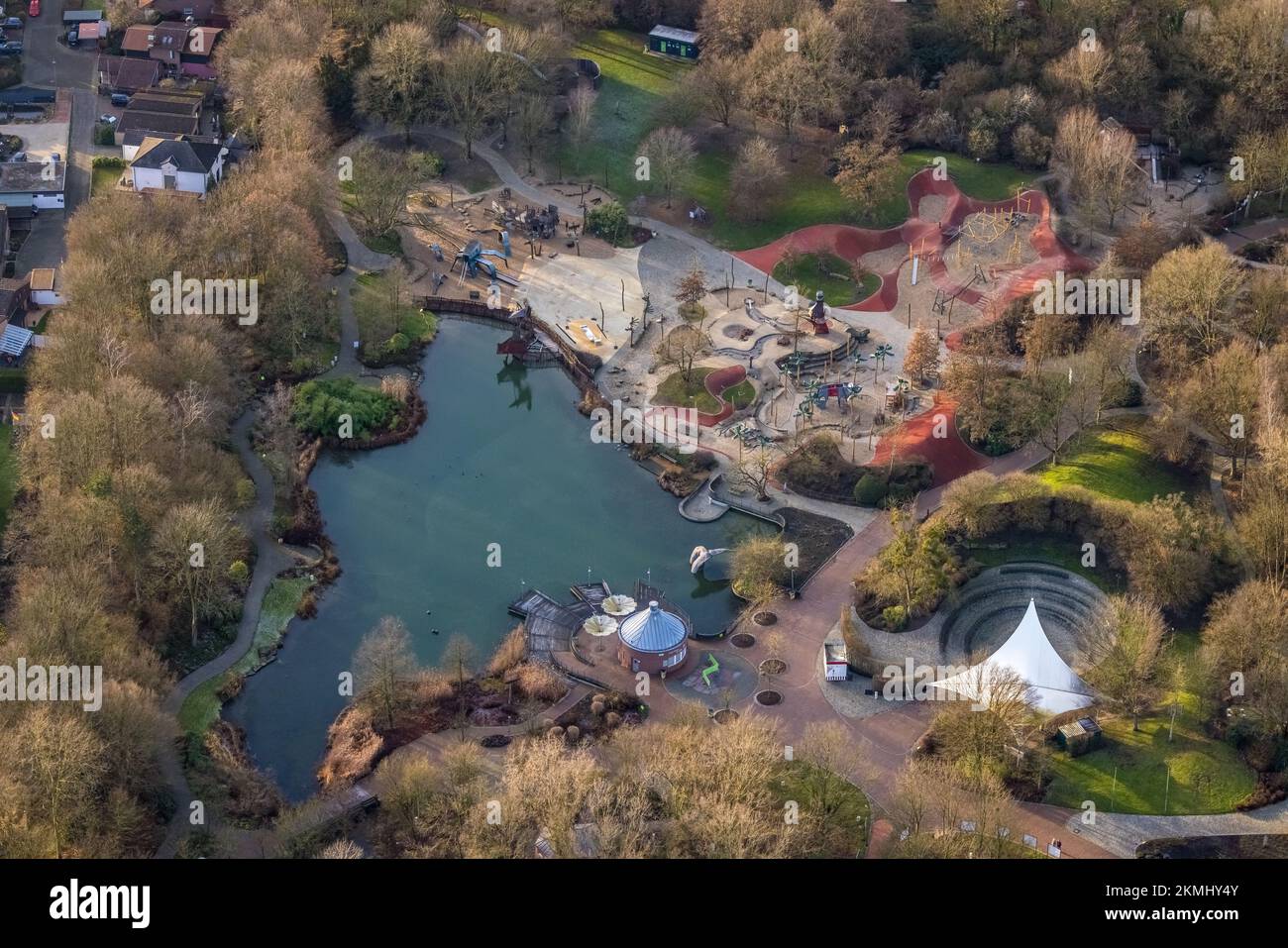 Maximilianpark with fountain pond in uentrop hi-res stock photography ...