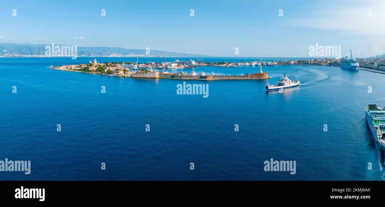 View of the Messina's port with the gold Madonna della Lettera statue ...