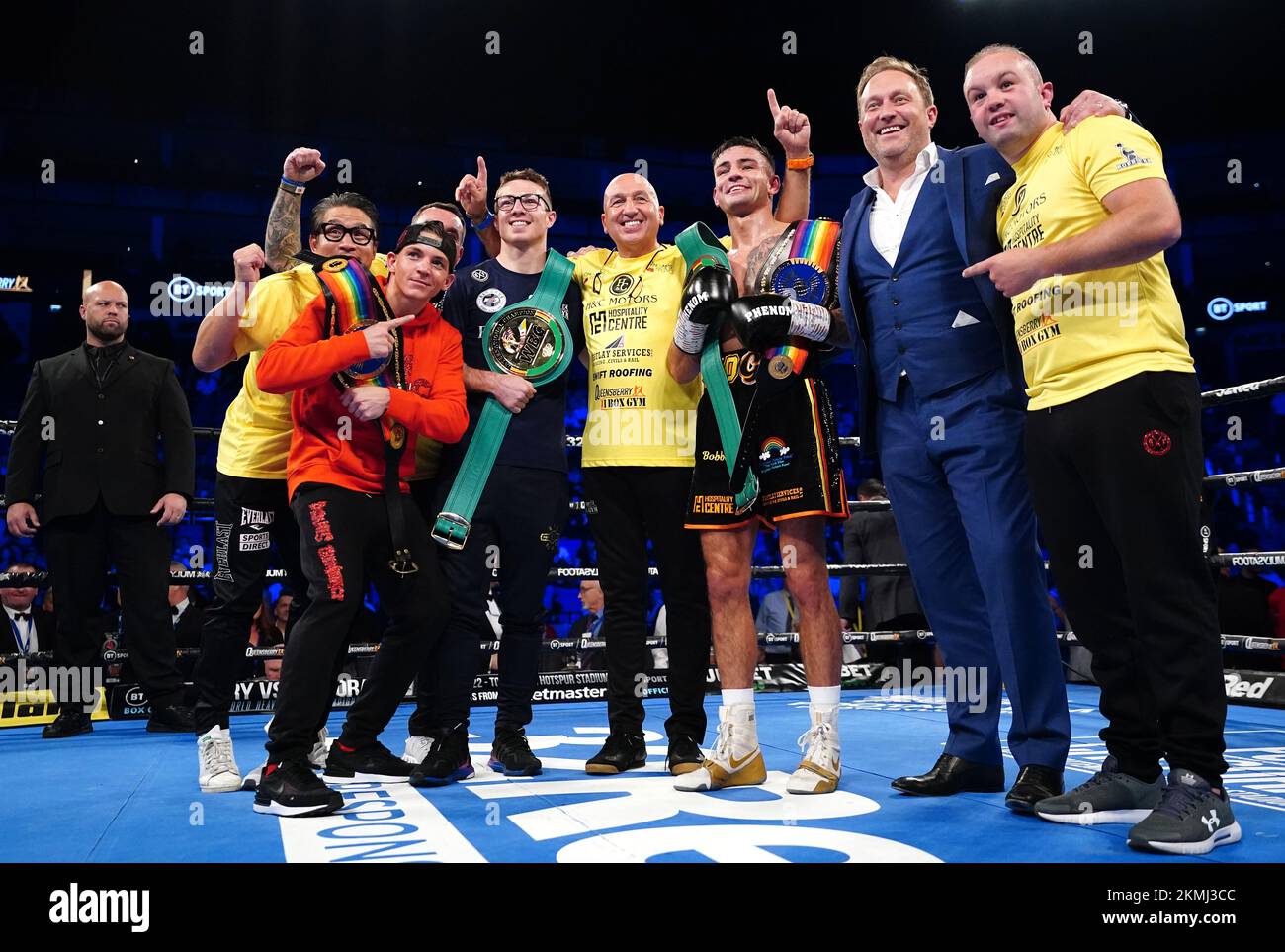 Sam Noakes and team celebrate victory in the WBC International Silver ...