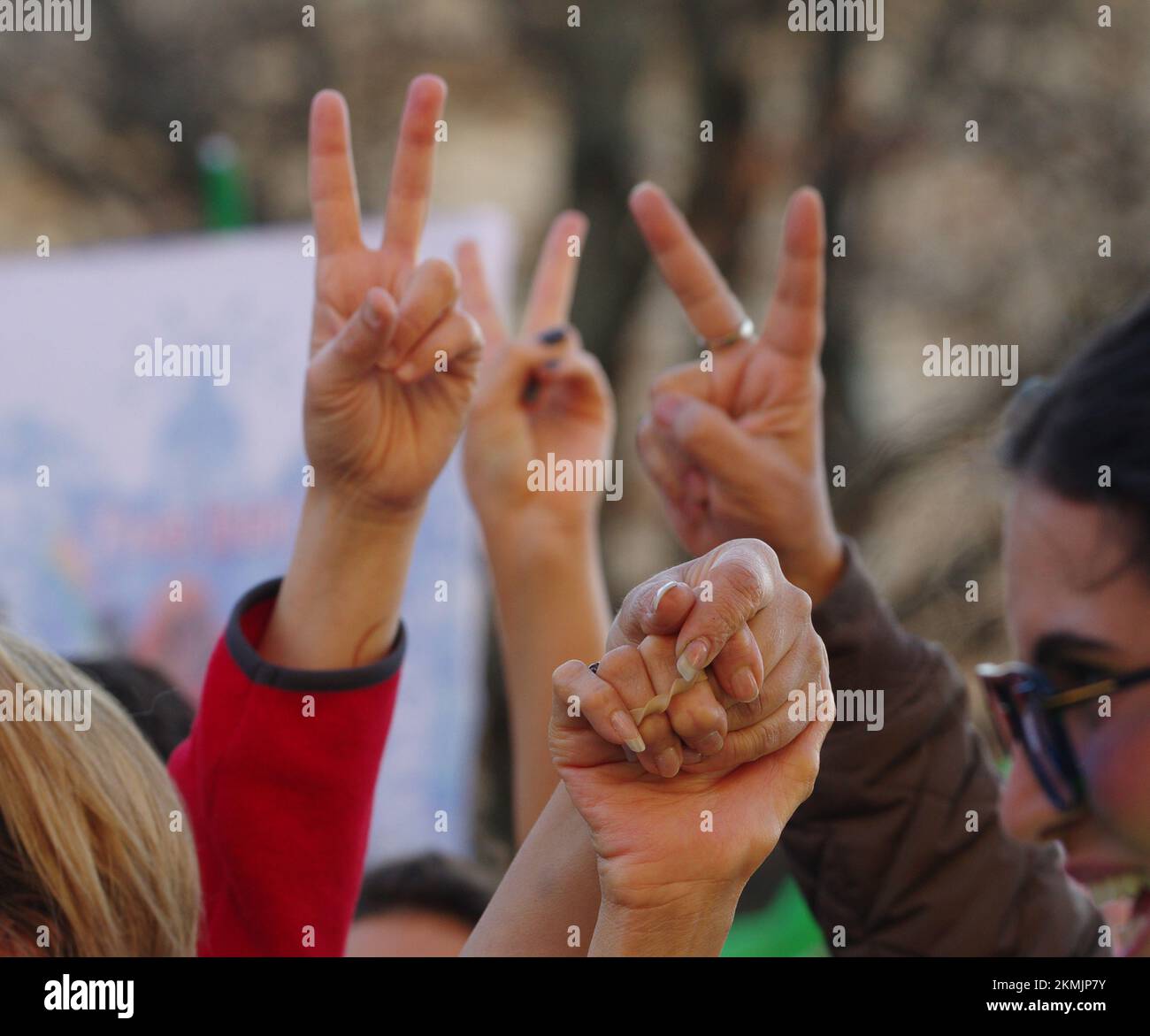Human protest hold hands hi-res stock photography and images - Alamy