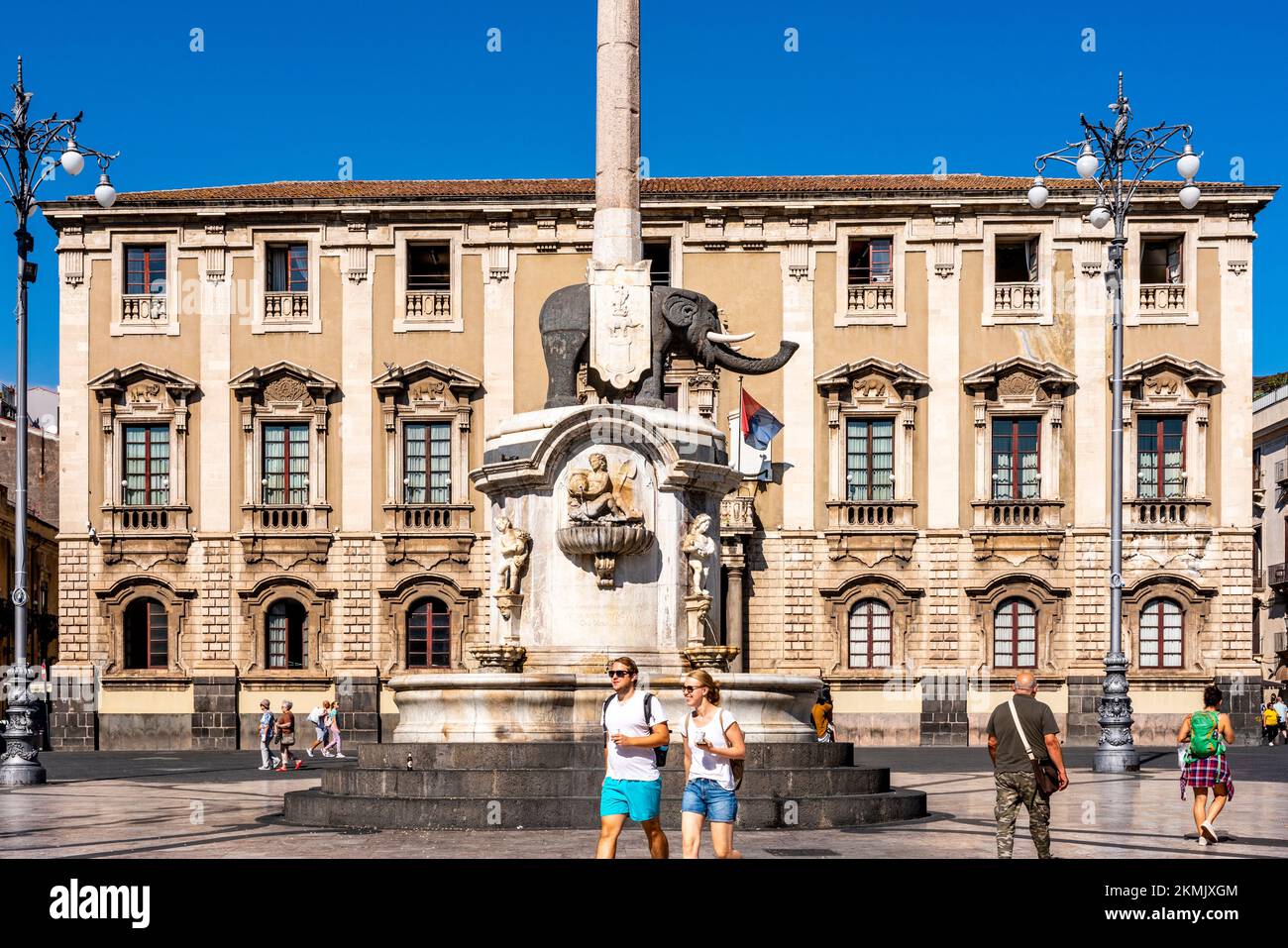 The Fontana dell Elefante (Fountain of the Elephant) and Palazzo degli ...
