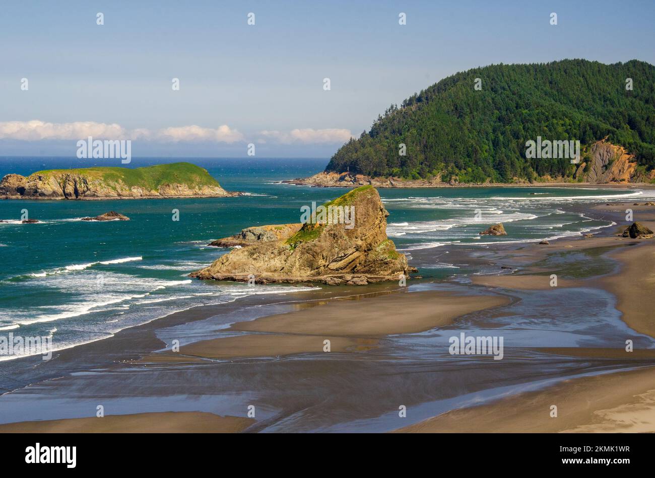 Bandon Beach in Southern Oregon Stock Photo - Alamy