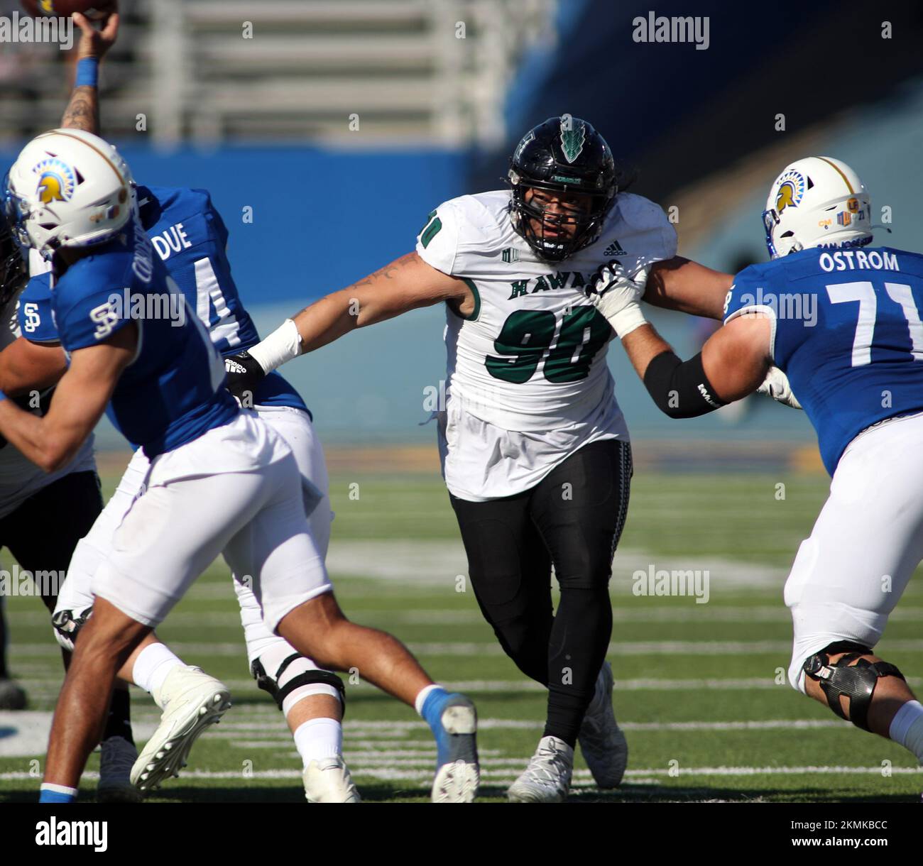 November 26, 2022 - Hawaii Rainbow Warriors defensive lineman John ...