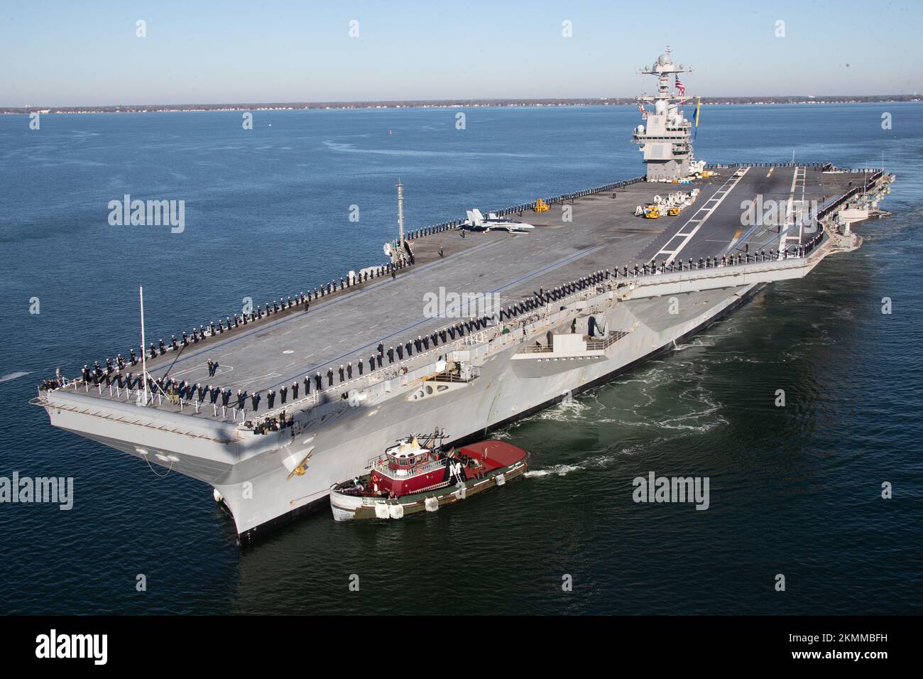 Norfolk, United States. 26th Nov, 2022. U.S. Navy sailors man the rails ...