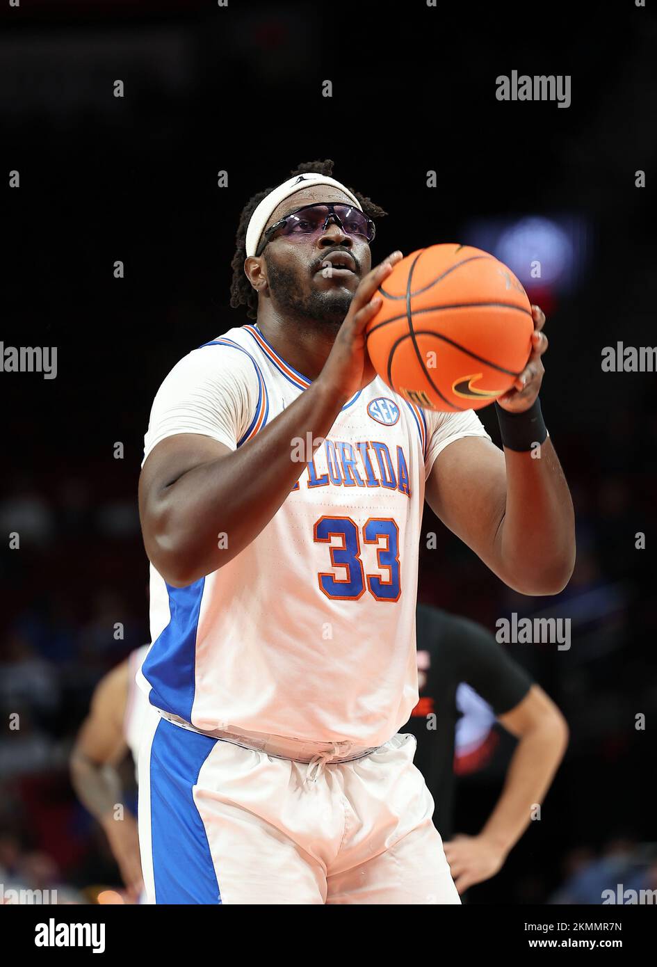 November 25, 2022: Florida Gators center Jason Jitoboh (33) takes a ...