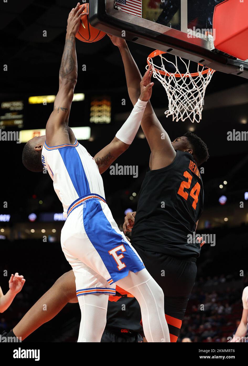 November 25, 2022: Oregon State Beavers forward Dzmitry Ryuny (11 ...