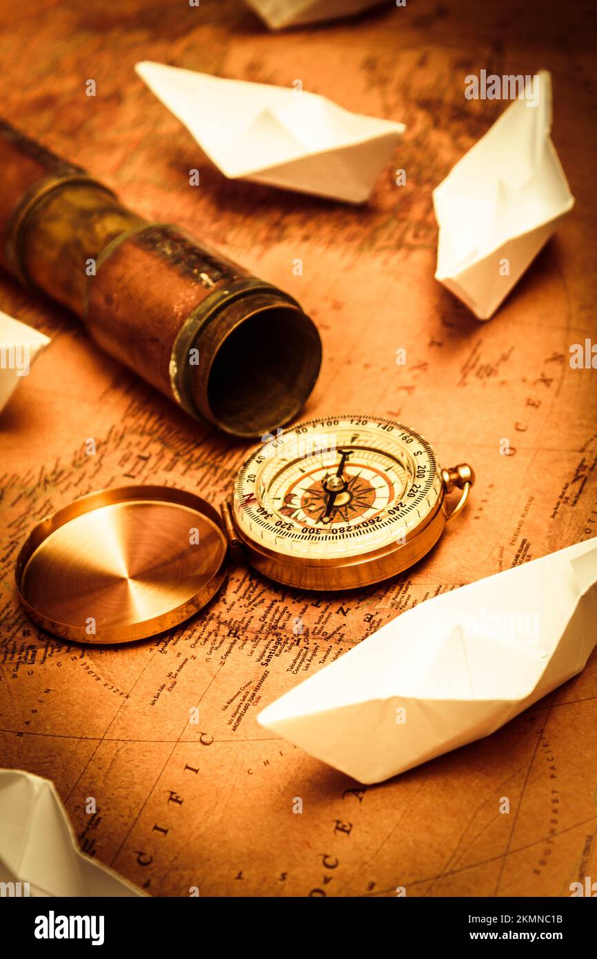 Sailing on a map of the world hi-res stock photography and images - Alamy