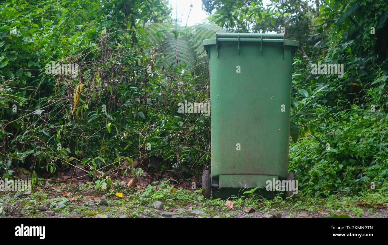 green trash bins in tourist spots Stock Photo - Alamy green trash bins in tourist spots Stock Photo - Alamy