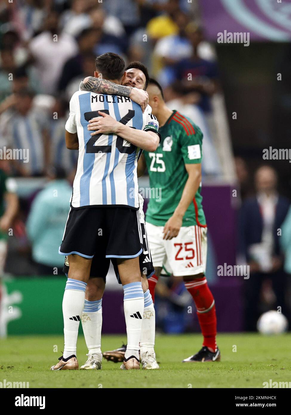 LUSAIL CITY - (l-r) Lionel Messi of Argentina, Nahuel Molina of ...