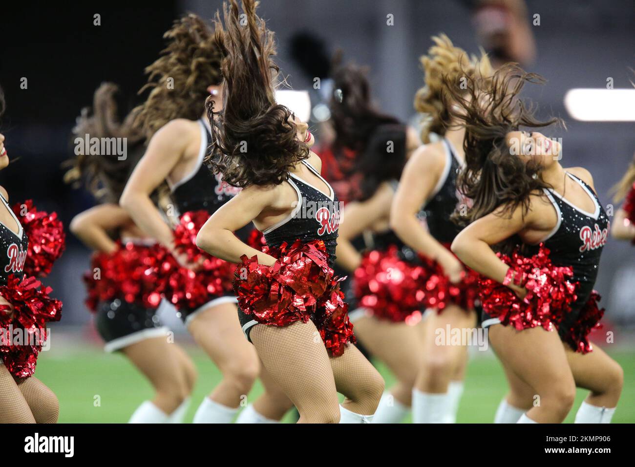 Las Vegas, NV, USA. 26th Nov, 2022. UNLV Rebels cheerleaders performs ...