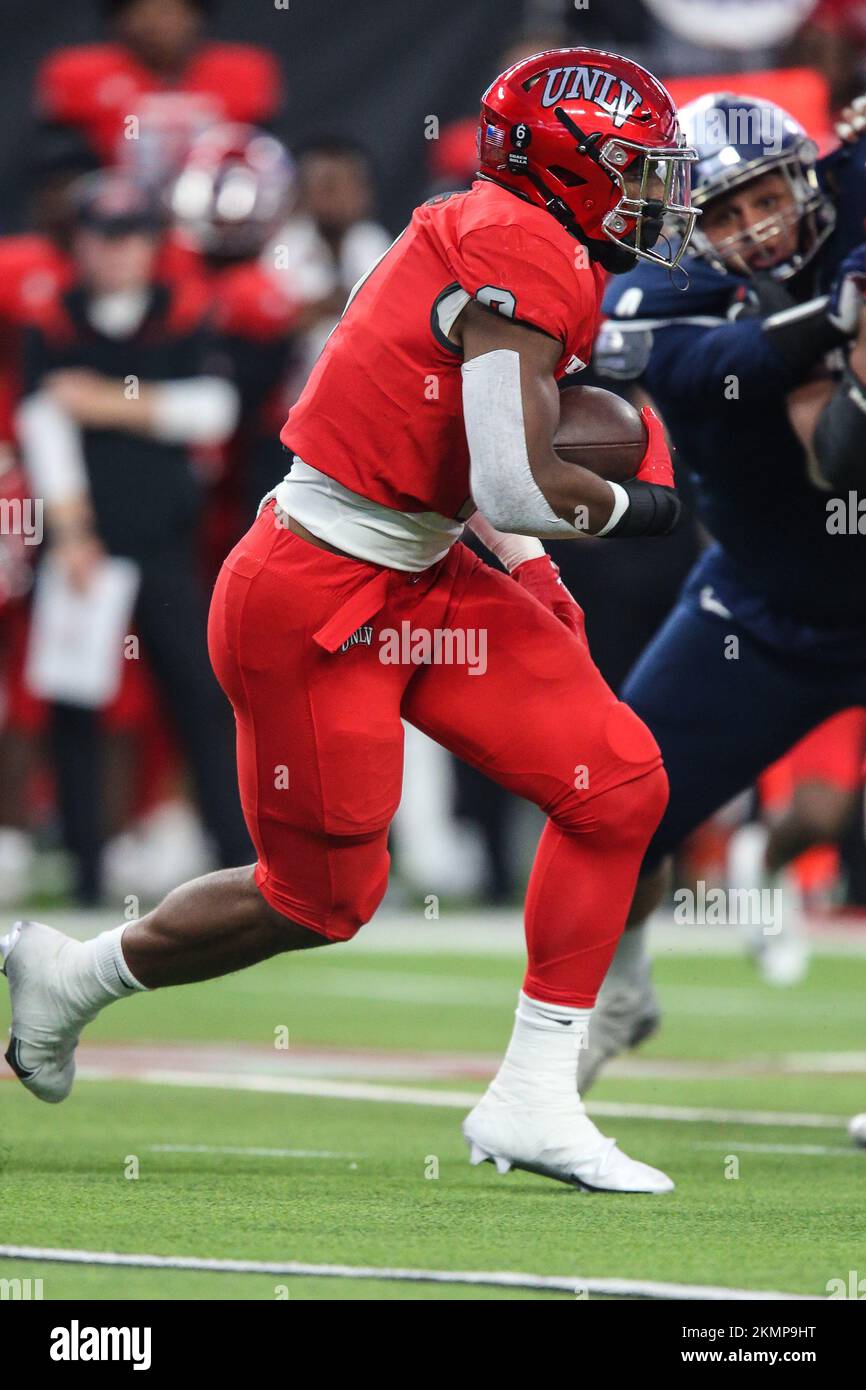 Las Vegas, NV, USA. 26th Nov, 2022. UNLV Rebels running back Aidan Robbins (9) runs with the ...