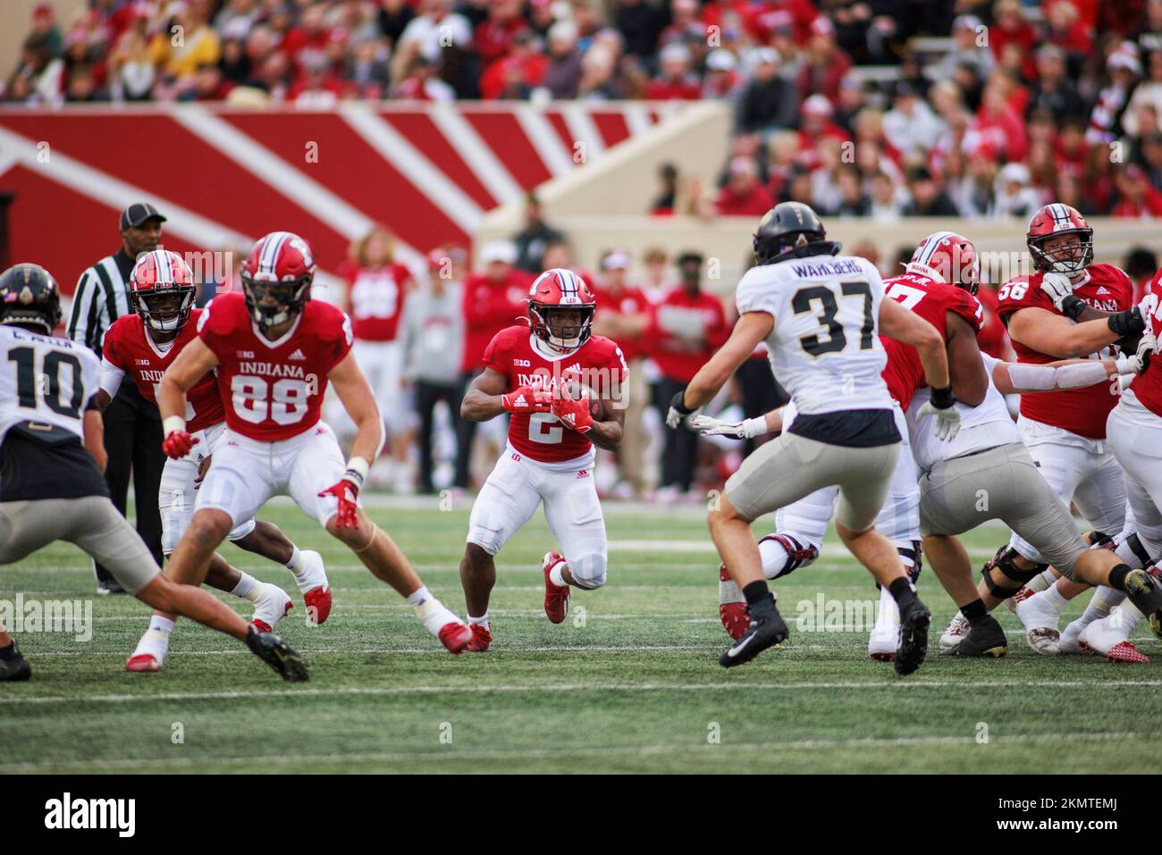 Bloomington, United States. 26th Nov, 2022. Indiana Hoosiers running ...
