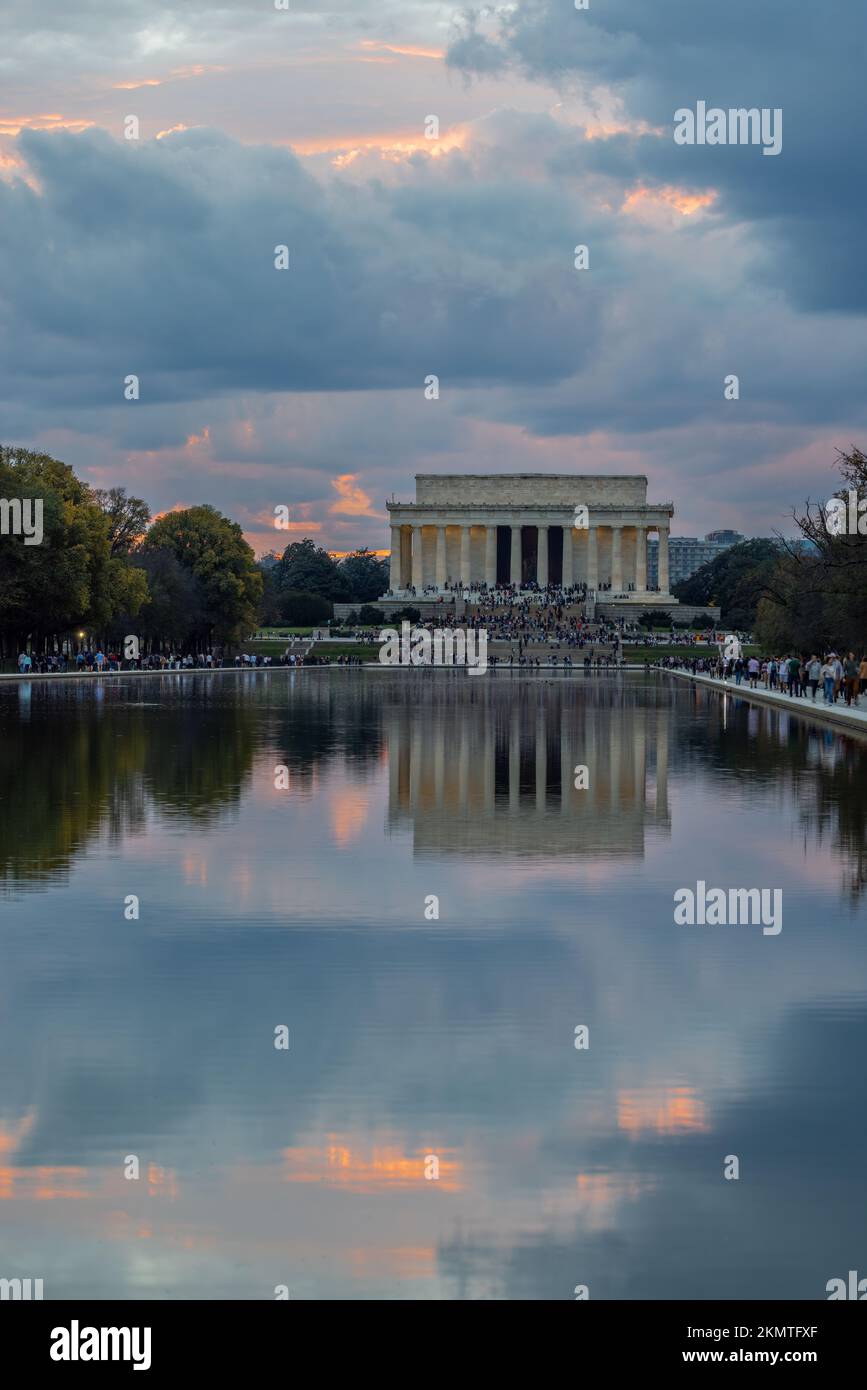 Columns reflect hi-res stock photography and images - Alamy