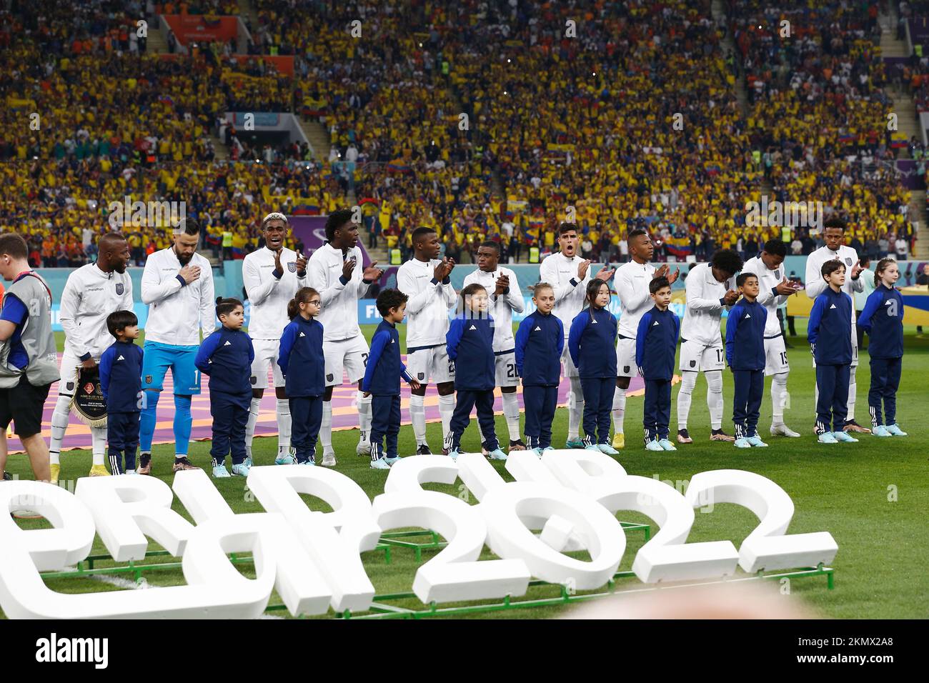 Al Rayyan, Qatar. 25th Nov, 2022. Ecuador team group line-up (ECU ...