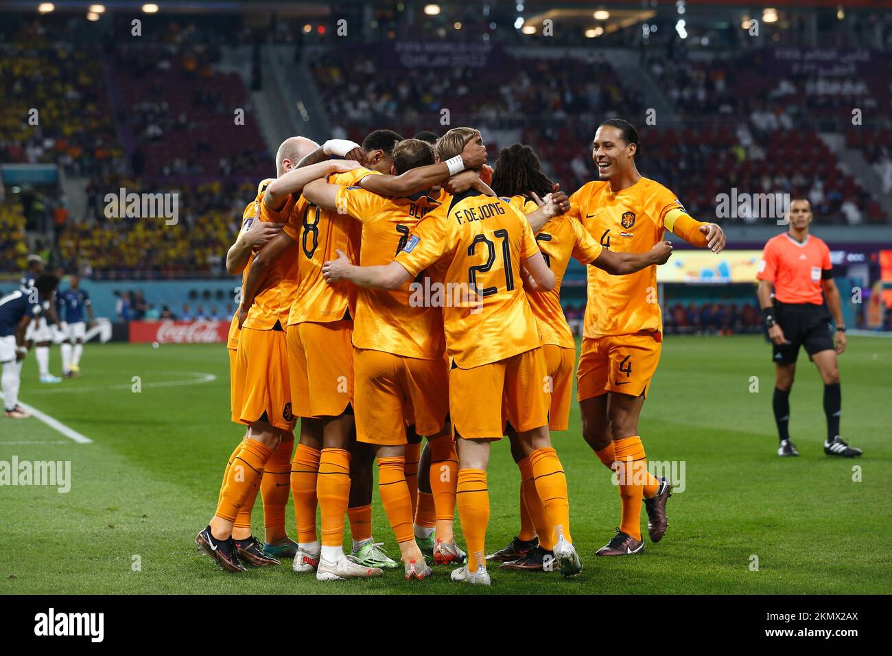 Al Rayyan, Qatar. 25th Nov, 2022. Netherlands team group (NED) Football ...