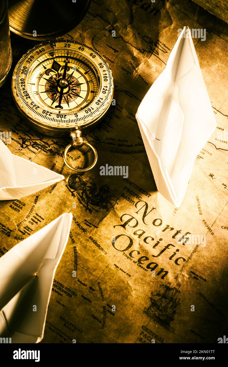 Compass compasses map maps hi-res stock photography and images - Alamy
