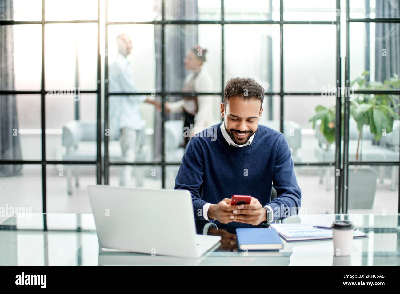 business man reading correspondence on his smartphone Stock Photo - Alamy